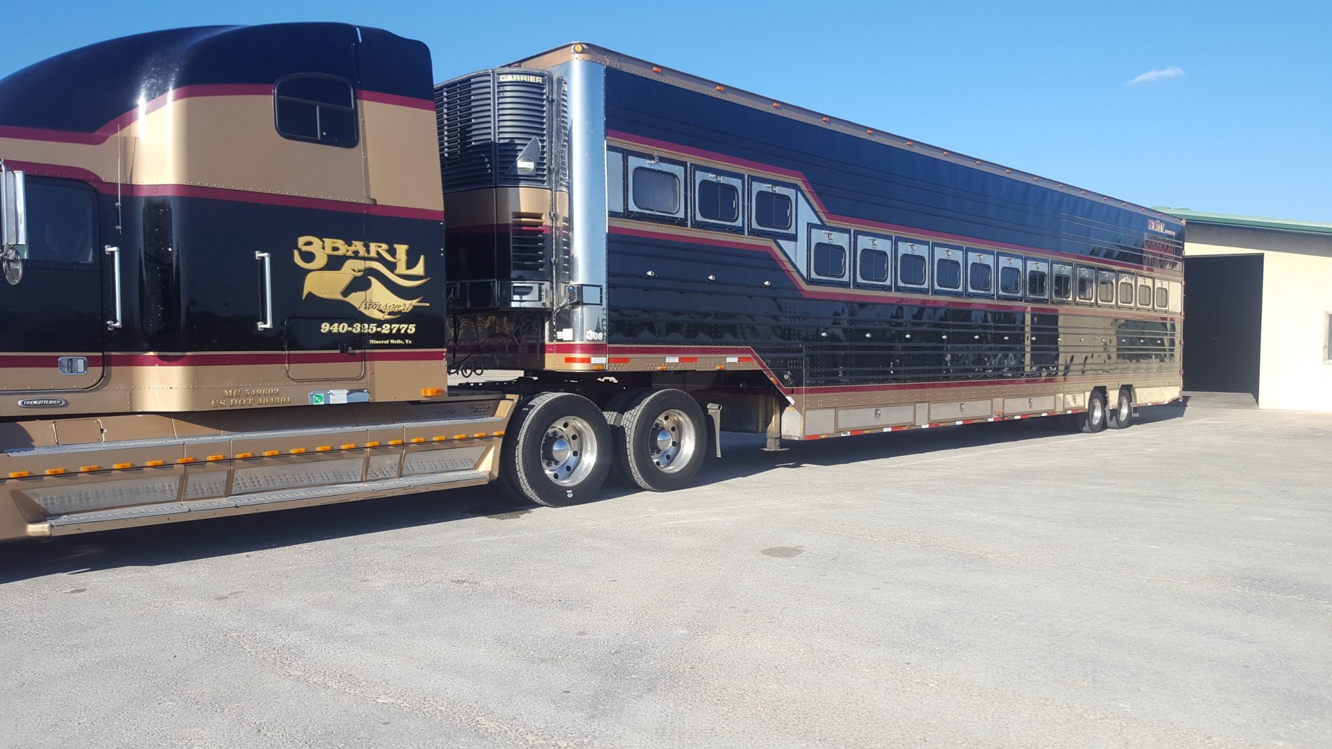 Custom Built Trailer Freightliner Semi Truck FOR SALE By Owner Custom Built Trailer Freightliner Semi Truck FOR SALE By Owner