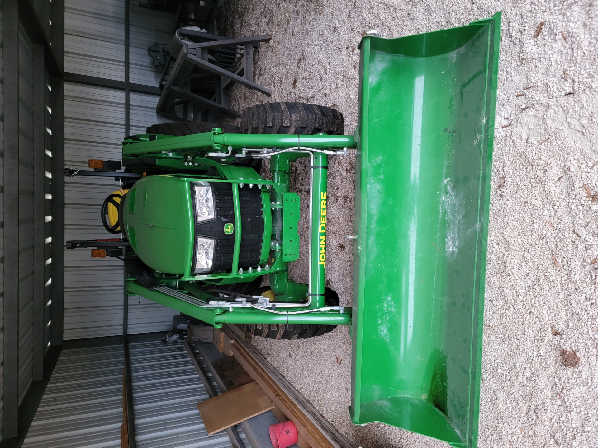 John Deere 4044 M Tractor 4WD