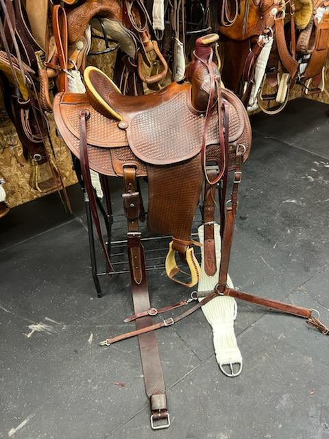15" Colorado Saddlery - Ranch/Roping saddle